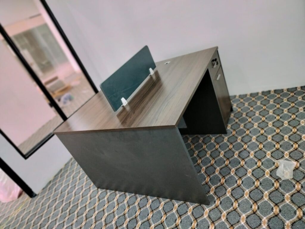 1.2m Dual Workstation Desk with Lockable Storage & Frosted Glass ...